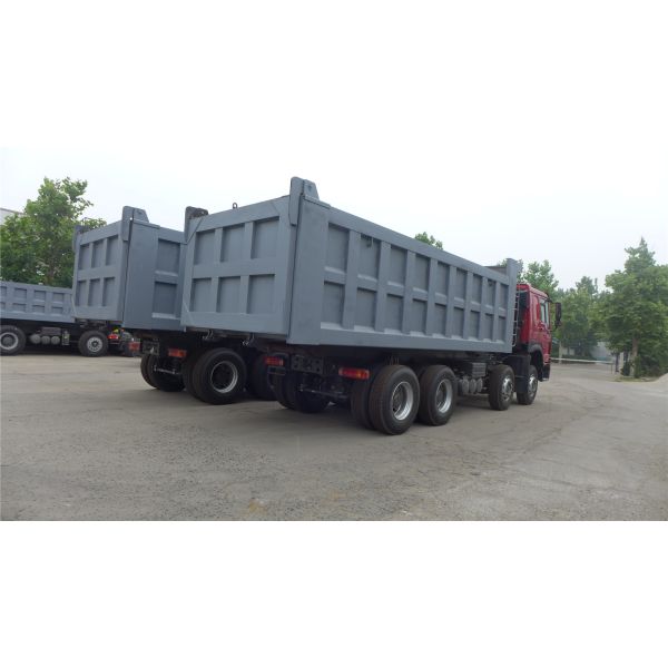 Quality 8x4 371HP Second Hand Howo 12 Wheeler Dump Truck for sale