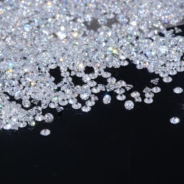 Quality White Round Shape Lab Grown Loose Melee Diamonds 0.7 to 1.35mm DEF Color VVS Clarity for sale