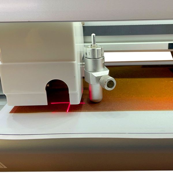 Quality Daqin Graphtec Laptop Skin Protector Mini Sticker Cutting Machine Custom for sale