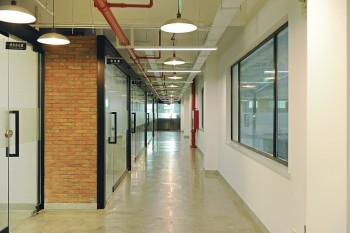 China Factory - Shanghai Zhilian Precision Machinery Co., Ltd.