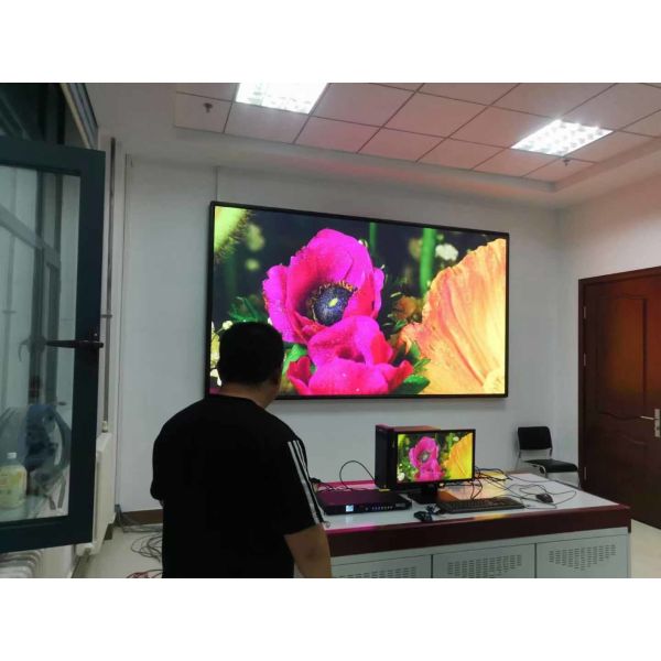 Quality Small Pixel Pitch P1.56mm HD LED Display 3840Hz 4K Resolution for sale
