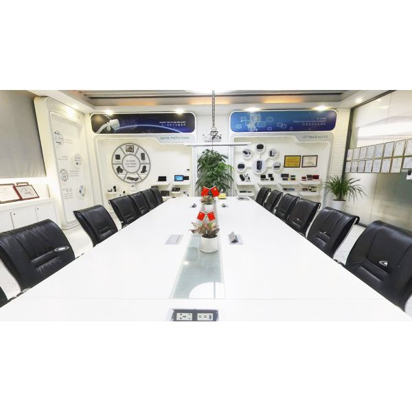 Quality Ultra Wide Stretched LCD Advertising Display Screen , LCD Advertising Monitor for sale