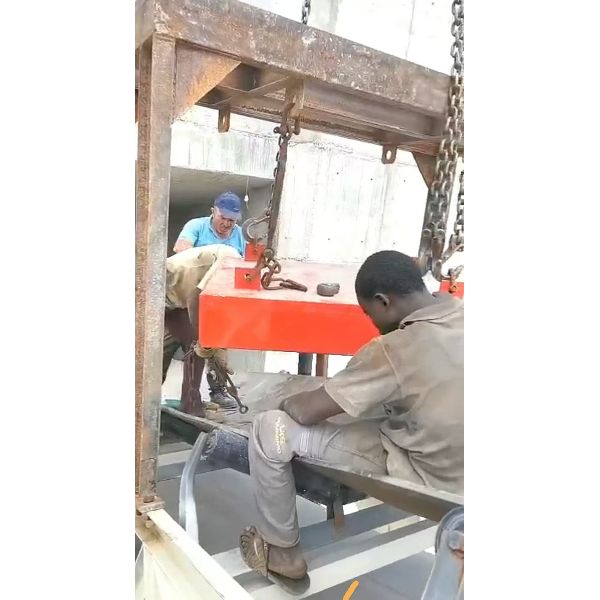 Quality RCYB  Series Iron Separator Machine Automatic Discharge Iron Conveyor Belts With ≤ 400mm for sale