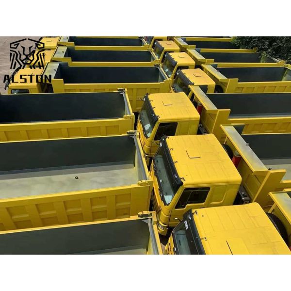 Quality Used Sinotruk Howo Dump Trucks 375hp Left Hand Driving for sale