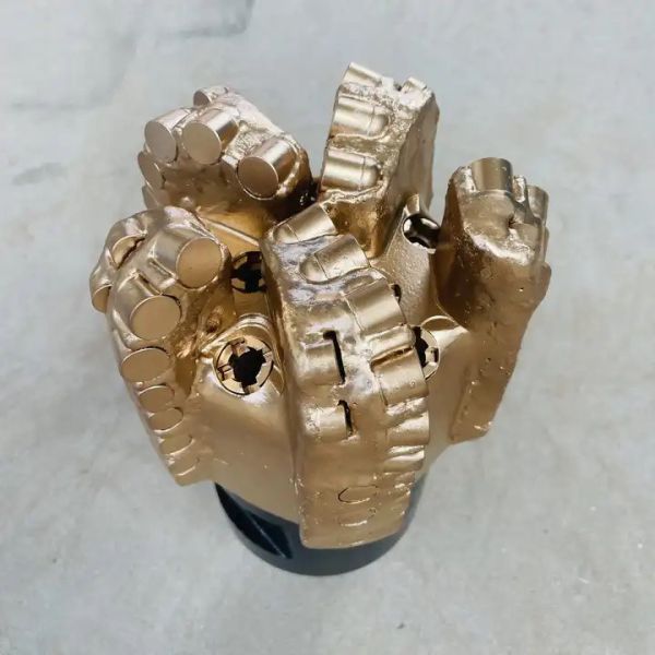Quality 3 3/4"~26" Diameter Roller Cone Diamond Drill Bits For Oil Rigs for sale