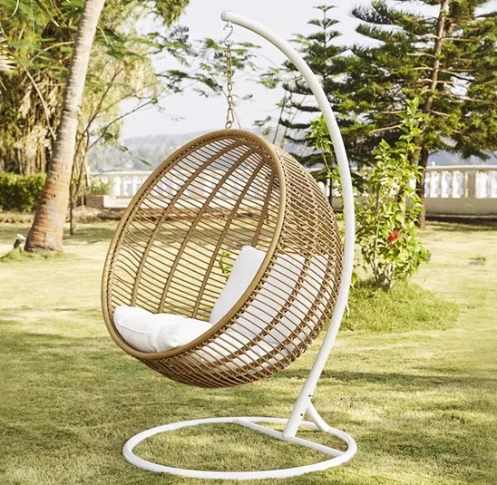 Quality Hanging Glider Outdoor Garden PE Rattan Swing Chair Hanging House Hotel for sale