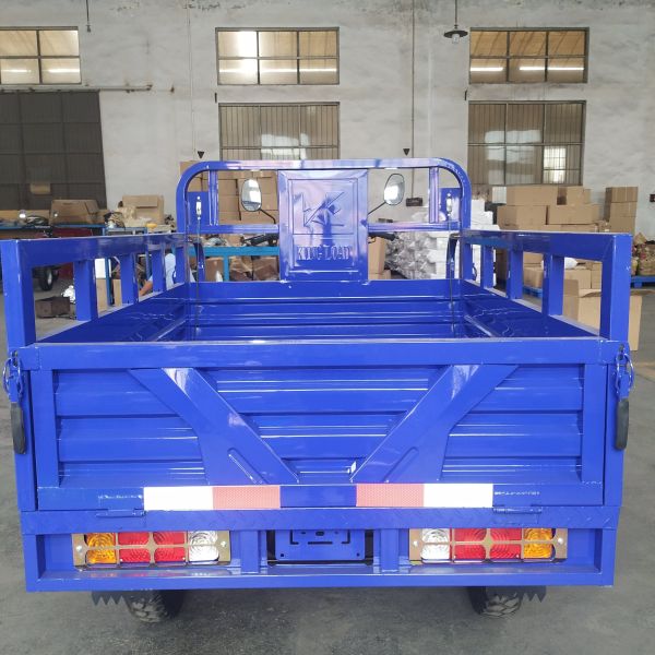 Quality Electric 3400mm*1300mm 200CC Cargo Tricycle for sale