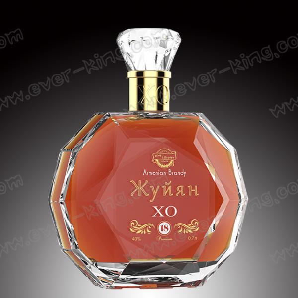 Quality High End Diamond Shape Glass Brandy Bottle Embossed for sale