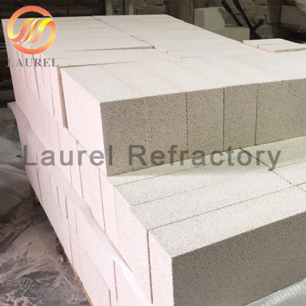 Quality Refractory Insulation Fireproof Heating Resistance Silica Insulating Fire Brick for sale