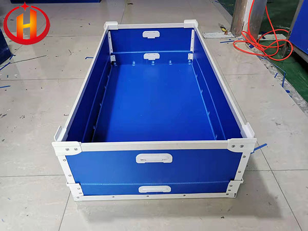 Quality Foldable Smooth Surface Plastic Corrugated Box With Frame for sale