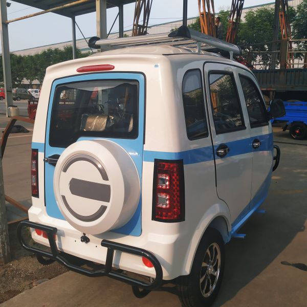 Quality Mini 40012 Vacuum Tyre 12v Motorized Passenger Tricycle for sale