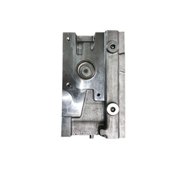 Quality 908739 Cylinder Head Without Camshaft / Valve Springs for sale
