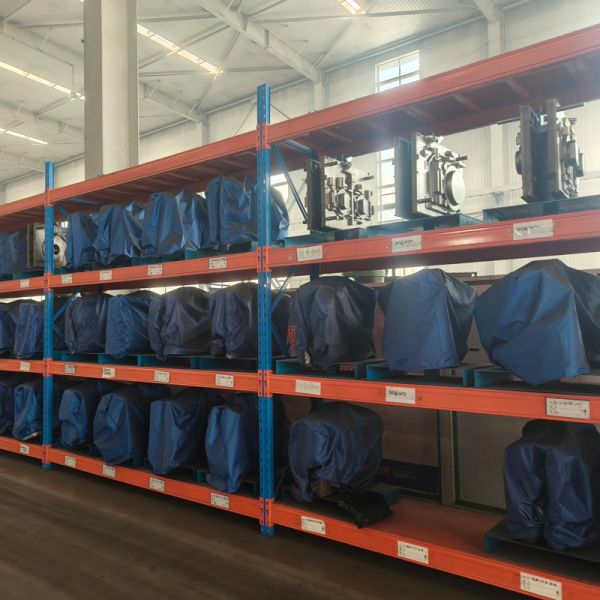 Quality Grey Customized Warehouse Storage Racks For Industrial Storage Solutions for sale