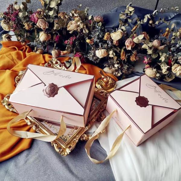 Quality Customized Foldable Gift Boxes With Ribbon for sale