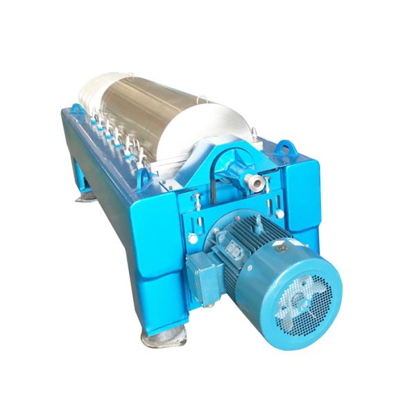 Quality 2 Phase Decanter Centrifuges For Sludge Concentrated Dewatering System 35kw for sale