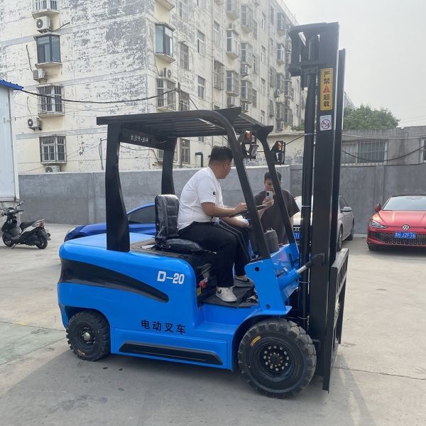Quality Cheap Electric Forklift Truck 1.5t 2t 3ton Small Lithium Battery New Full Electric Forklift Hotels, Garment Shops for sale