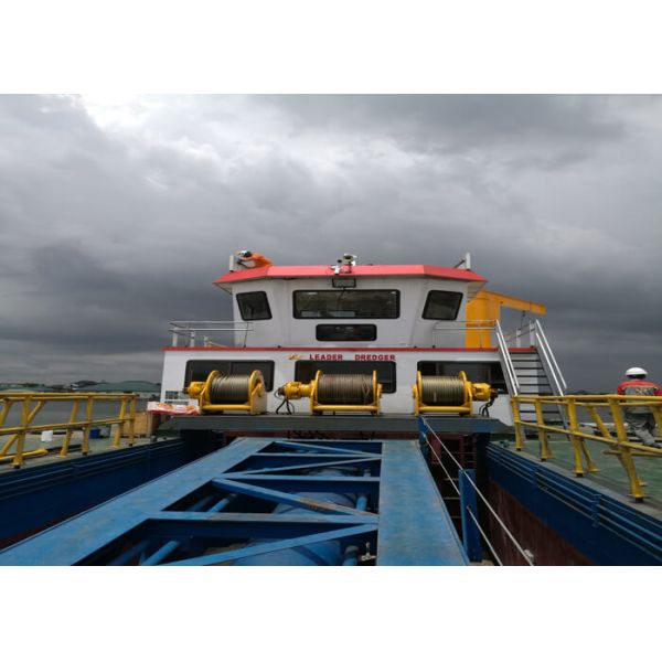 Quality Split Design Submersible Dredge , Portable Dredge Easy Transport 45kw Emergency for sale