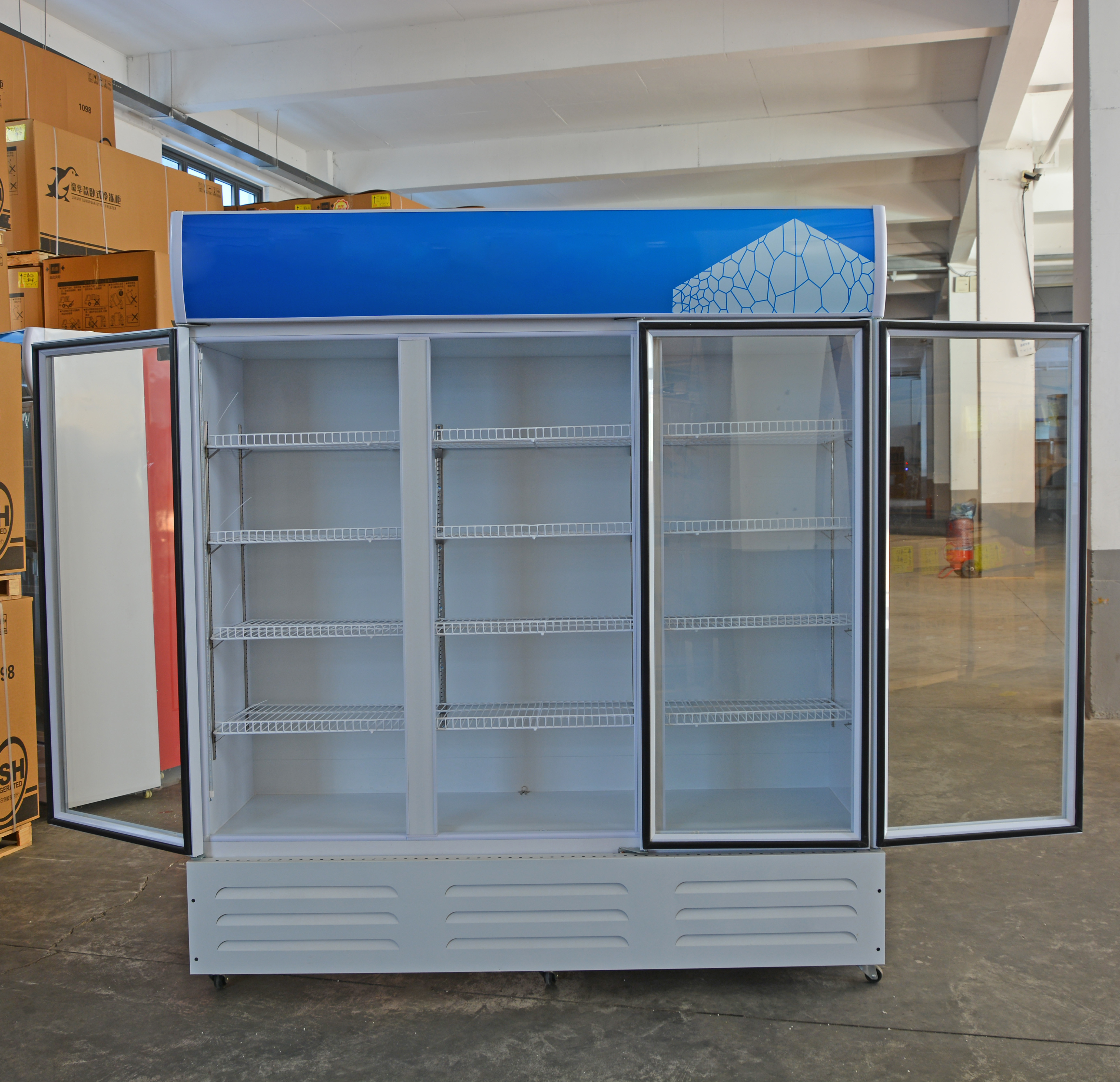 Quality 110V/60HZ Voltage Commercial Refrigerated Drinks Display Case with R290a for sale