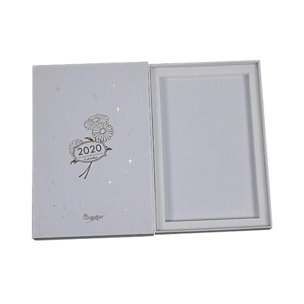 Quality 40x33x11cm Custom Paper Box Packaging Protective Varnish With Inserts for sale