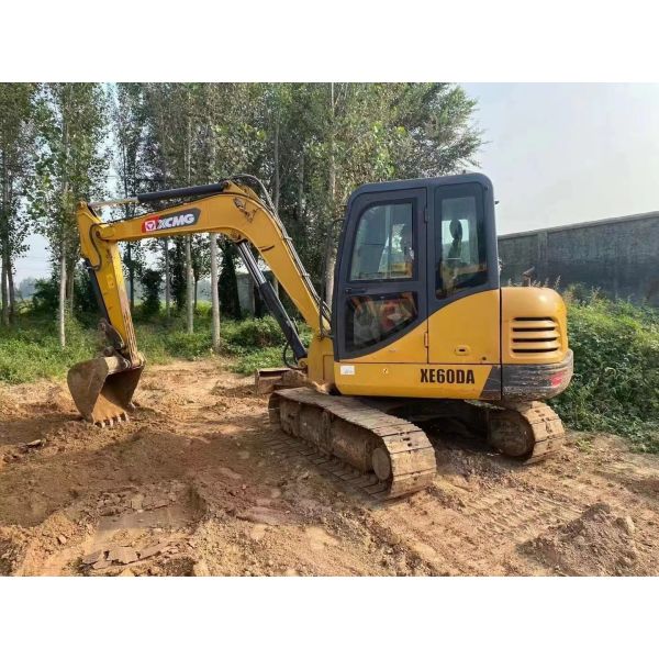 Quality Used XCMG 60 Excavator In Great Form To Perform Your Most Difficult Task！ for sale