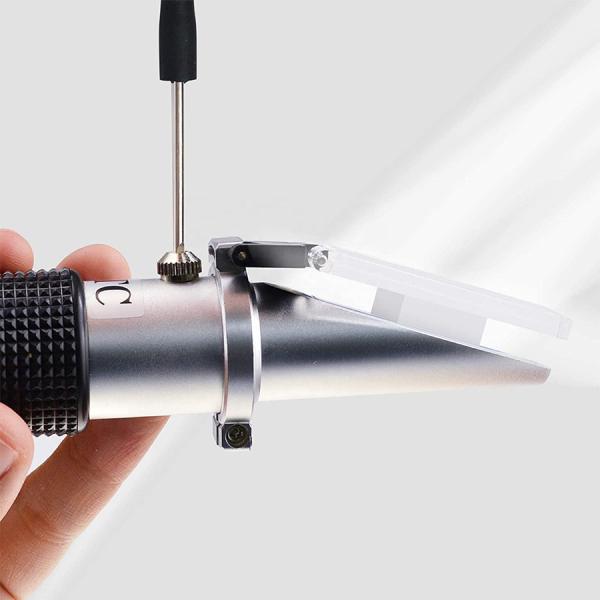 Quality 0-90% Brix Handheld Digital Refractometer for Precise Sugar Measurement in Fruit for sale