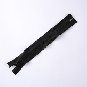 Quality Durable #5 Resin Teeth Close End Zippers for Secure and Sleek Closures for sale