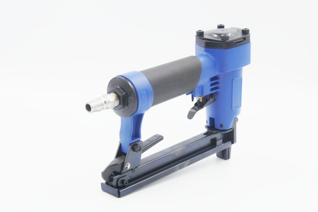 Durable 22gauge Fine Crown Air Pneumatic Staple Gun Air Stapler 7116 for Furniture Decoration