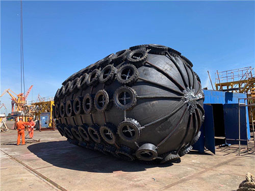 Quality Customized Portable Floating Pneumatic Fender D1350*L2500 for sale