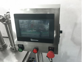 Quality Stainless Steel Automatic Liquid Filling Machine , 500W Edible Oil Filling for sale