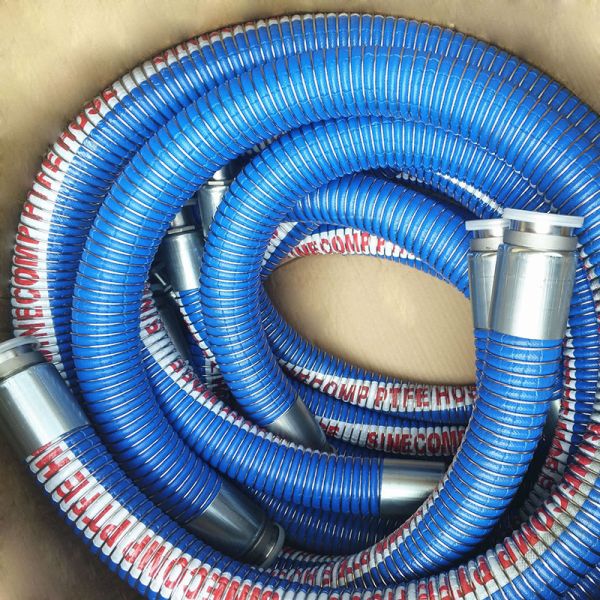 Quality Industrial Flexible Composite Hose Assemblies Multi Layer Oil Resistant for sale