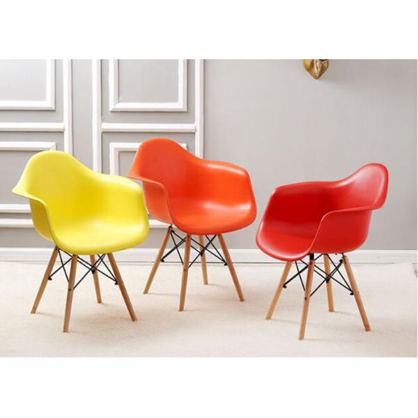 Quality Non Slip Beech Wood Chair , White Plastic Dining Chairs With Wooden Legs for sale