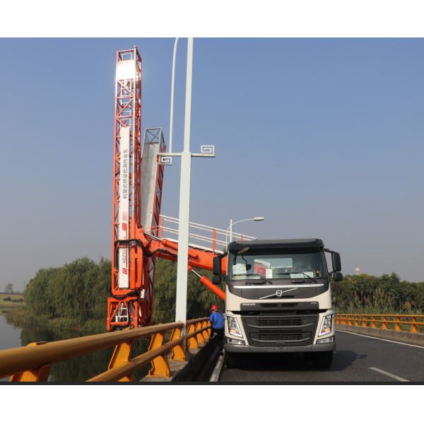 Quality Volvo Euro VI 450HP Under Bridge Inspection Truck , Bridge Inspection Equipment for sale
