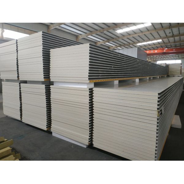 Quality Fireproof Soundproof EPS Sandwich Panel With 38-40kg/M3 Core Density for sale