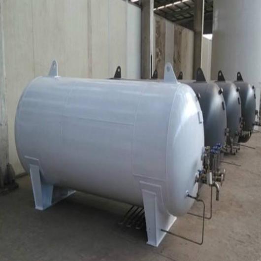Quality 1000L Vertical Cryogenic Liquid Nitrogen Storage Tank 1.6MPa for sale
