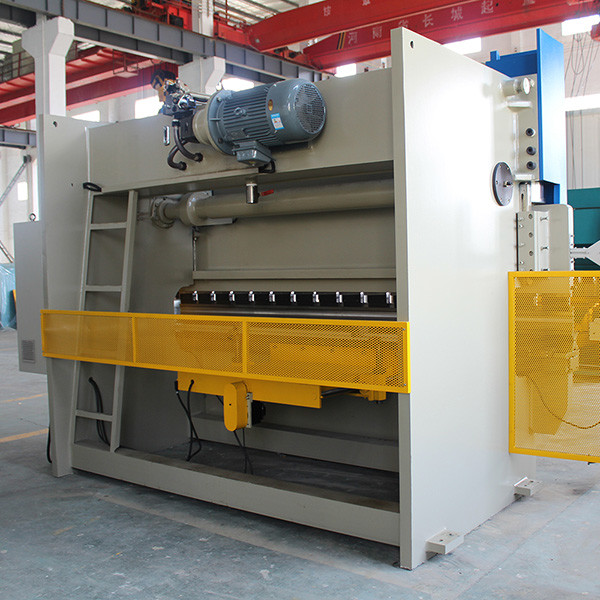 Quality 4+1 Axis Stainless Steel Sheet Bending CNC Press Brake Machine 200 Ton 3200mm for sale