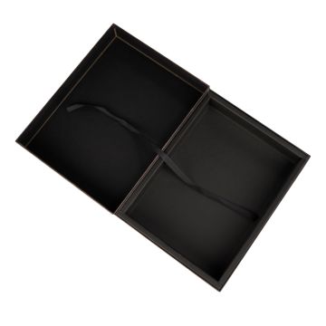 Quality Custom Gift Packaging Box Lid And Base Gift Box Recyclable Cardboard Box for sale