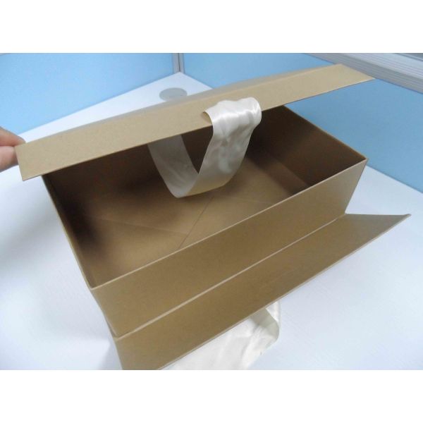 Quality ODM Magnetic Gift Foldable Cardboard Boxes 4C Packaging 500pcs for sale