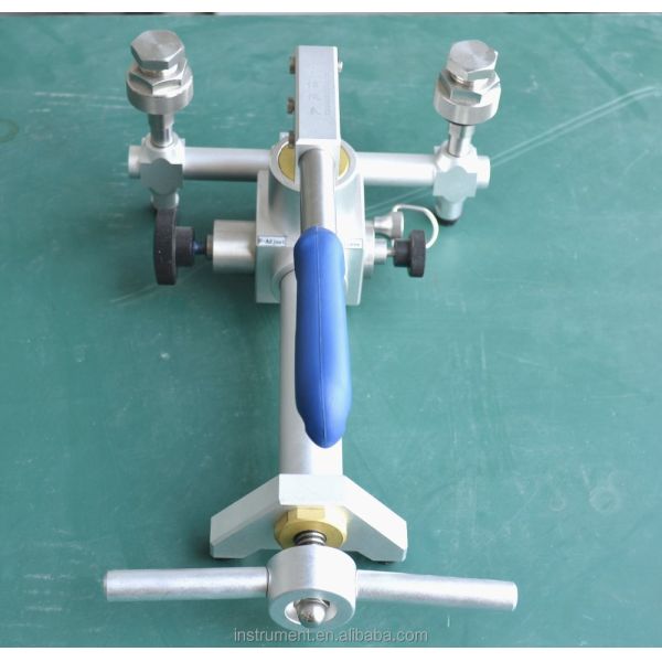 Quality Customized and Versatile HS703 Pressure Gauge Calibration Hand Pump -0.95-60 bar for sale