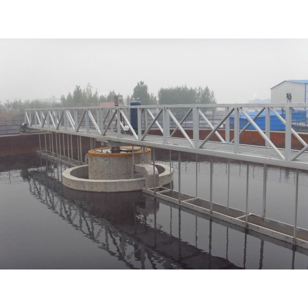 Quality Full Bridge Sludge Scraper System Perimeter Drive Zinc Plated for sale