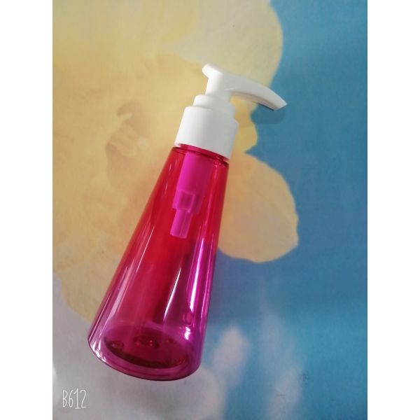 Quality 4 Oz Plastic Cosmetic Bottles Containers For Skin Care With Sprayer Cap​ for sale