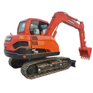 Quality DOOSAN DX75 Excavator Energy-Saving and Affordable for Used Hand Crushing for sale