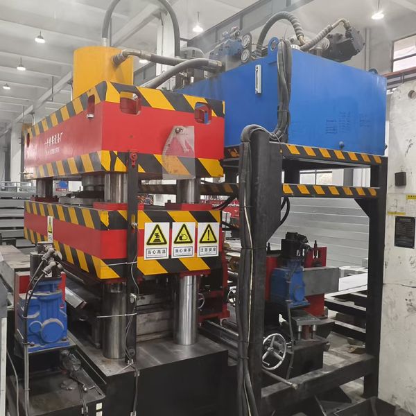 Quality Custom Profile Design Cable Tray Forming Machine With Fully Automatic Operation for sale