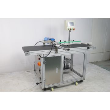 Quality 120 KG Capacity Side Soft Card Suction Blowing Labeling Machine for Fragile for sale