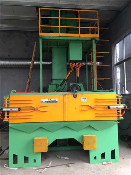 Quality Turntable Rotary 2654*560mm Steel Shot Blaster Derust Cleaning Machine for sale