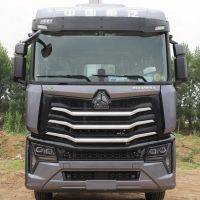 Quality Second Hand Sinotruk HOWO MAX 6X4 460hp LNG Tractor With 2 Reverse Shifts for sale