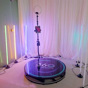 Quality Automatic 360 Selfie Photo Booth Custom Logo Stand For Wedding for sale