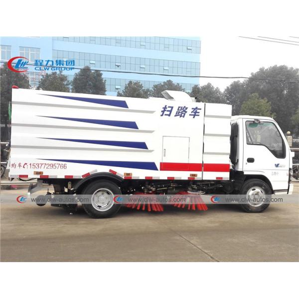 Quality EURO 4 5 Ton ISUZU LHD Vacuum Road Sweeper Truck for sale