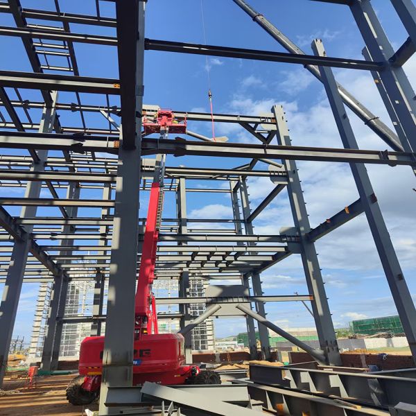 Quality Prefabricated Steel Structure Workshop with Q355 Frame and Sandwich Panels for sale