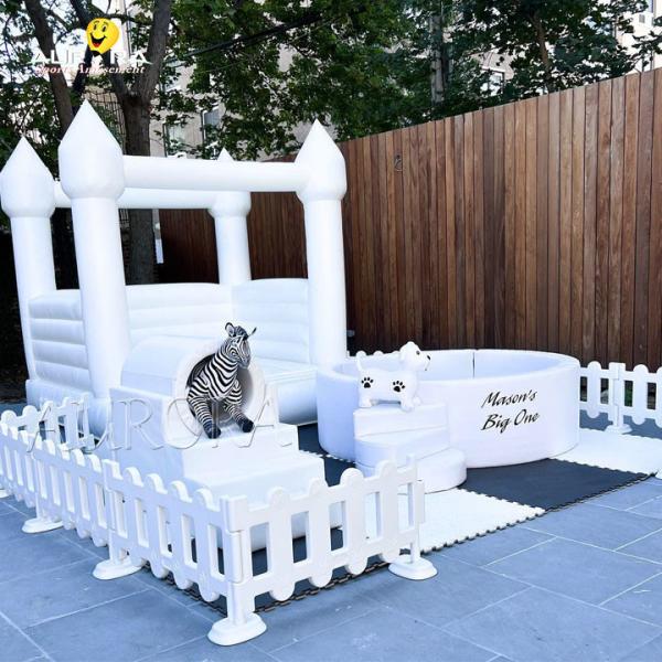 Quality Multi Function Inflatable Soft Play Equipment Playground Childrens Soft Play Parties for sale