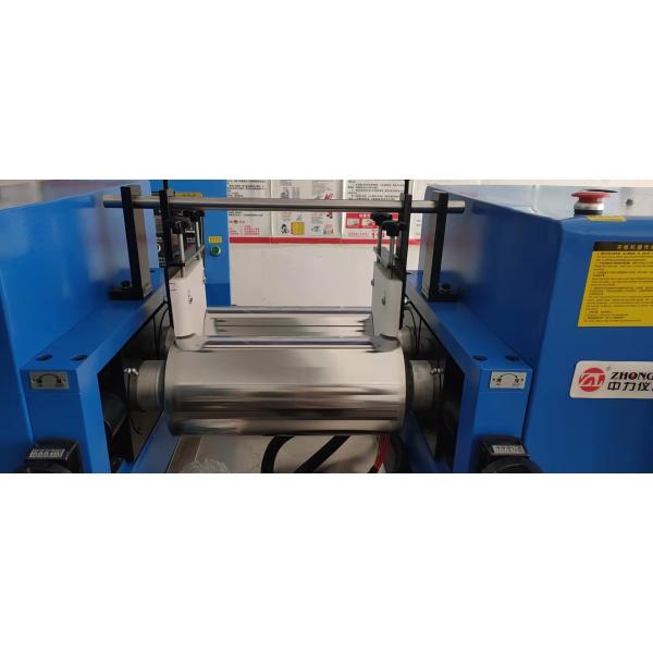 Quality Oil Heating Two Roll Mill 120ml 4inch for sale